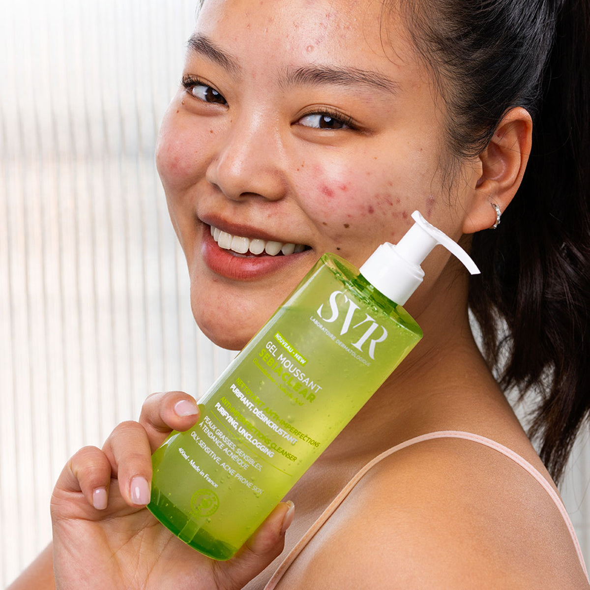 [SEBIACLEAR) Gel espumoso - Gel antiimperfecciones - SVR